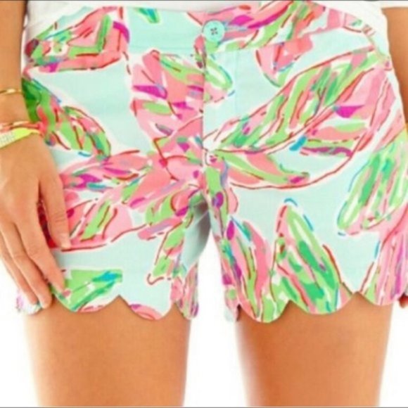 Lilly Pulitzer | Shorts | Lilly Pulitzer Scallop Hem Buttercup Shorts 00 | Poshmark